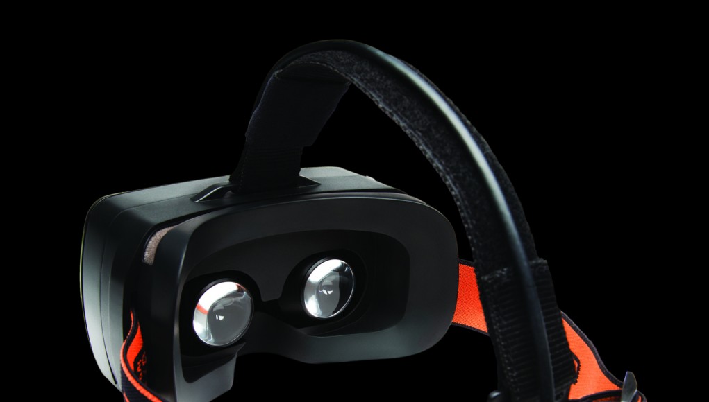CES 2015: Razer Announces $199 'Hacker Dev Kit' VR Headset as Part of ...