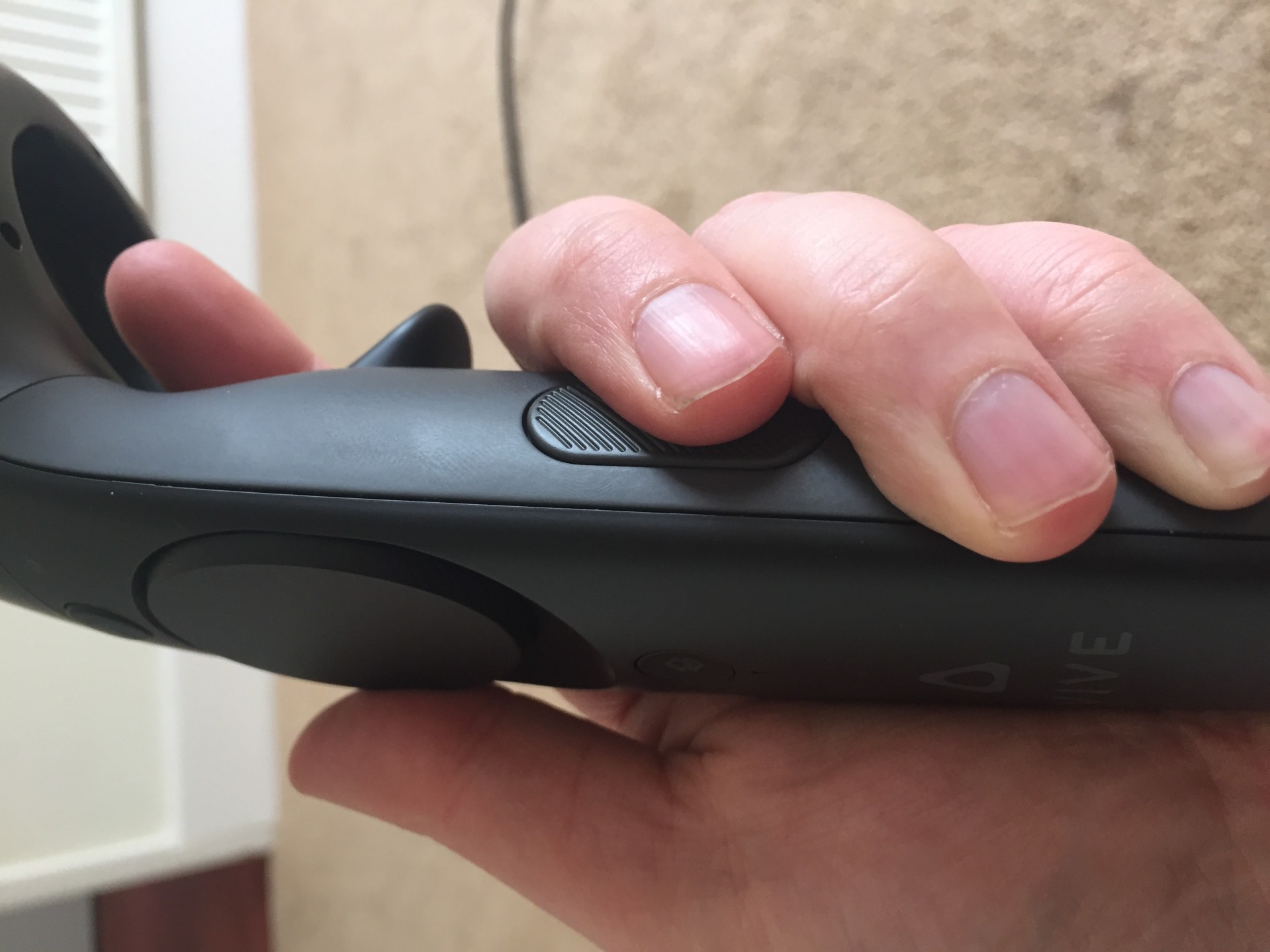 HTC Vive Review: A Mesmerising VR Experience, if You Have the Space