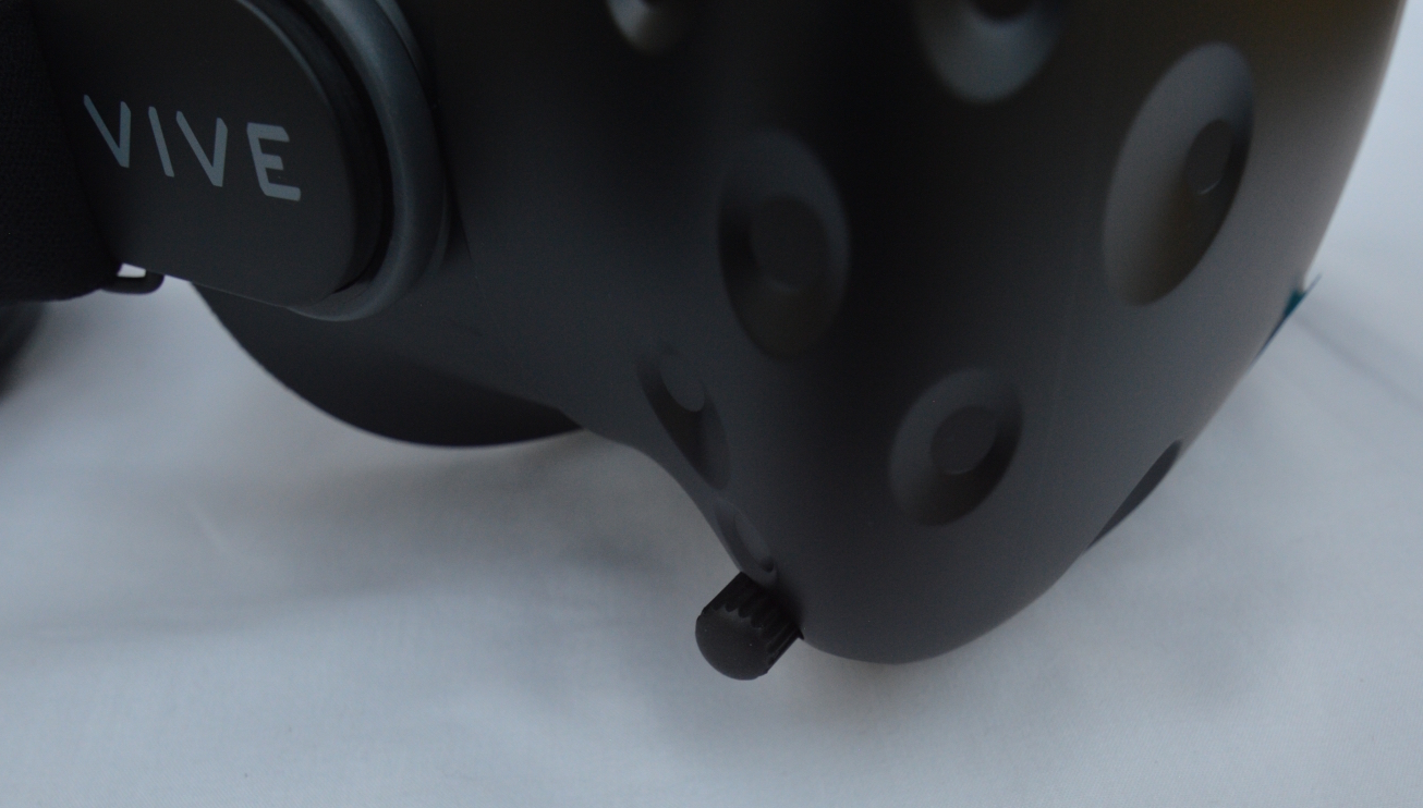 HTC Vive Review: A Mesmerising VR Experience, if You Have the Space