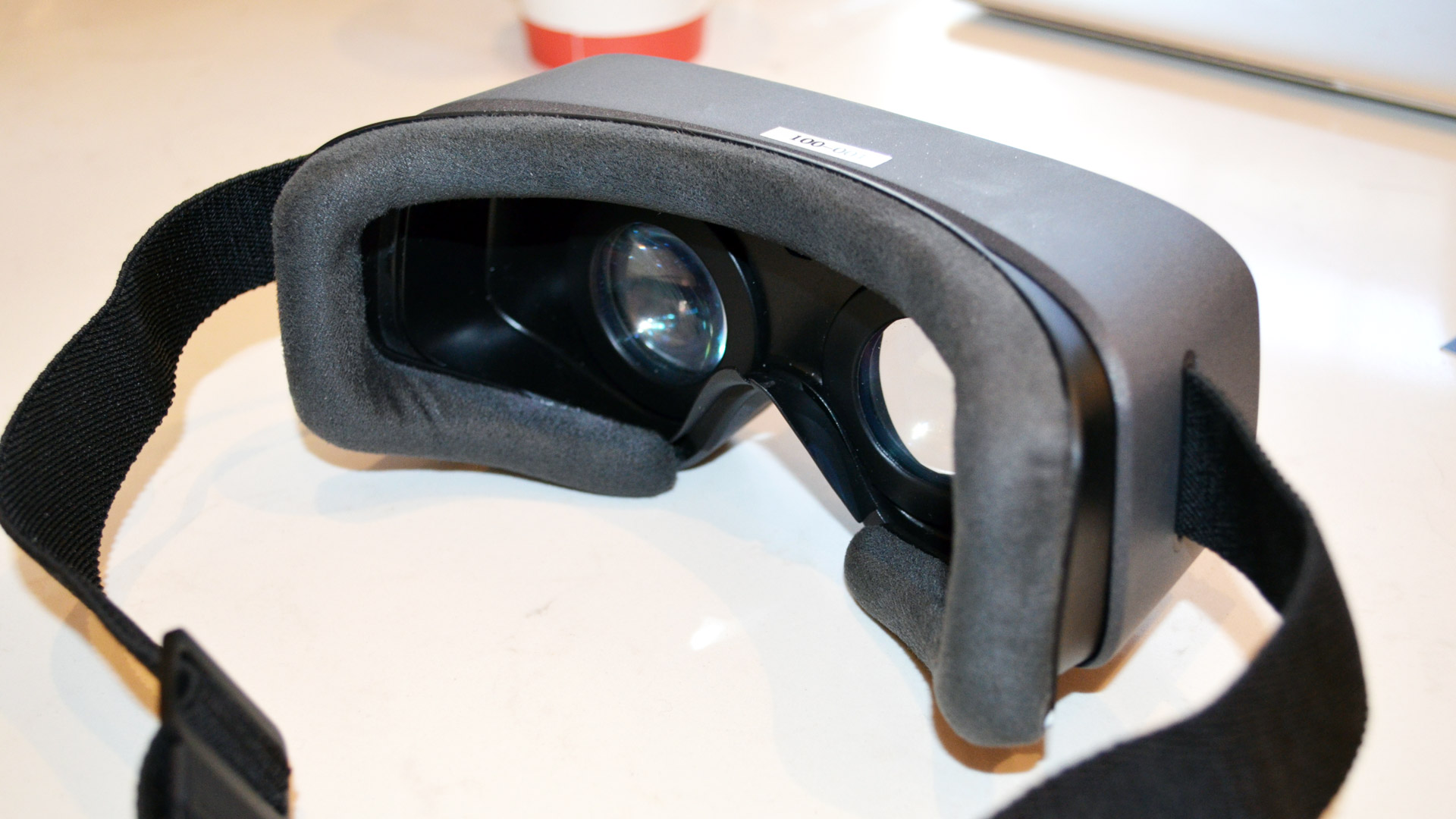 Kopin's Prototype VR Headset is Incredibly Thin & Light, More Than 3x ...